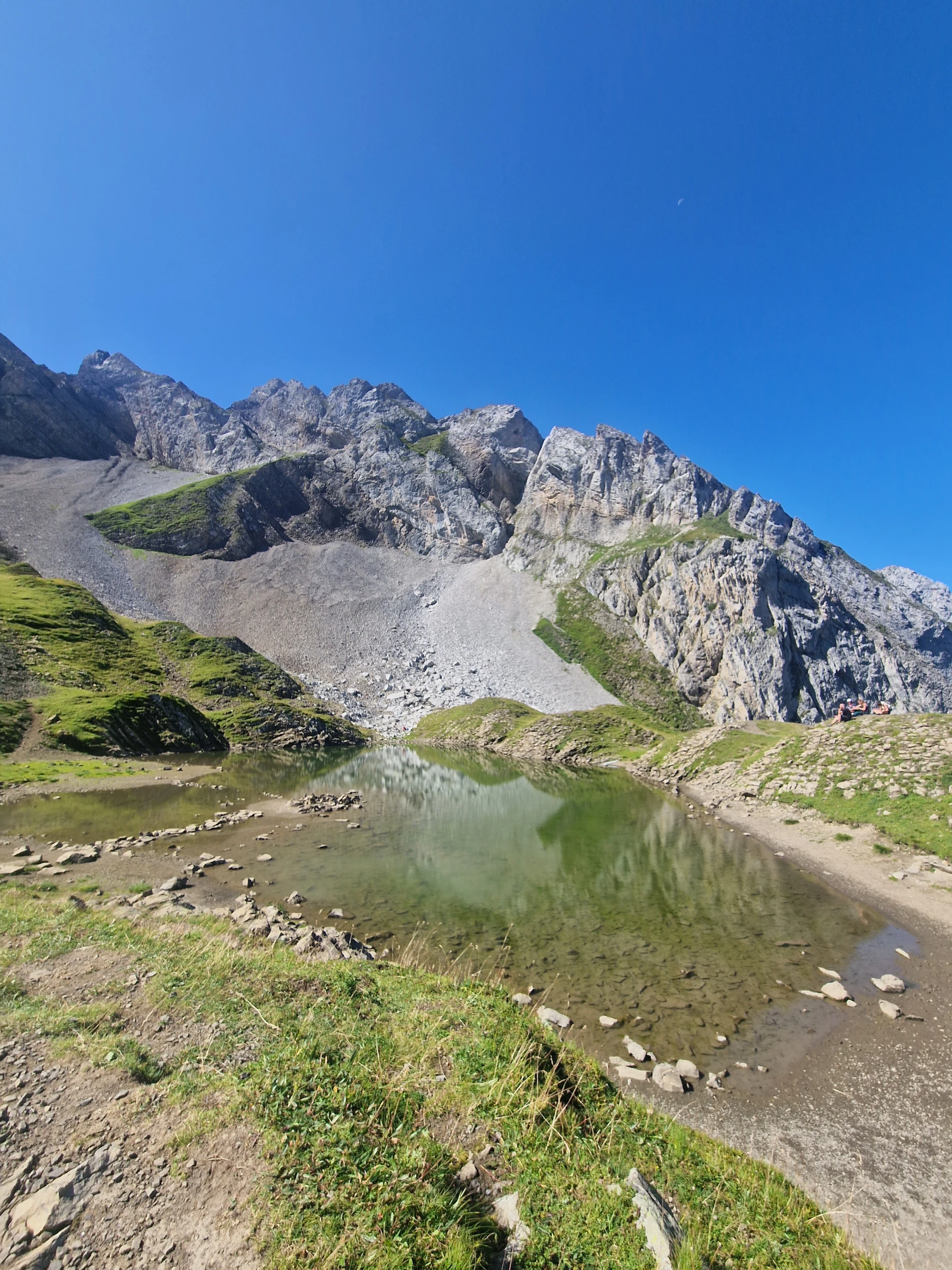 Randonnée guidée dans les Aravis face au Mont Blanc | Decathlon Travel