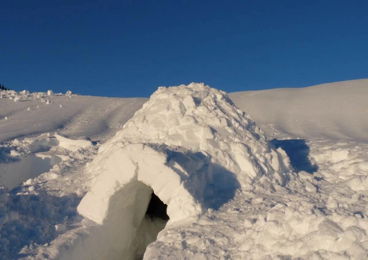 Comment construire son igloo ? | Decathlon Travel